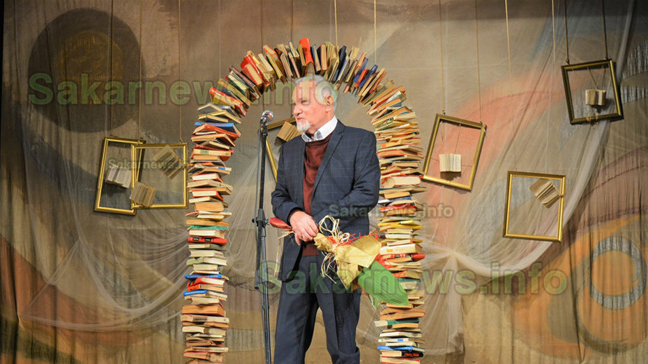 Статуетката на „Изворът на Белоногата“ вдигна поетът Иван Вълев