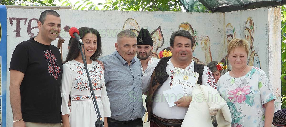 „Големите гайди“ свириха в Доситеево за Празника на сусама